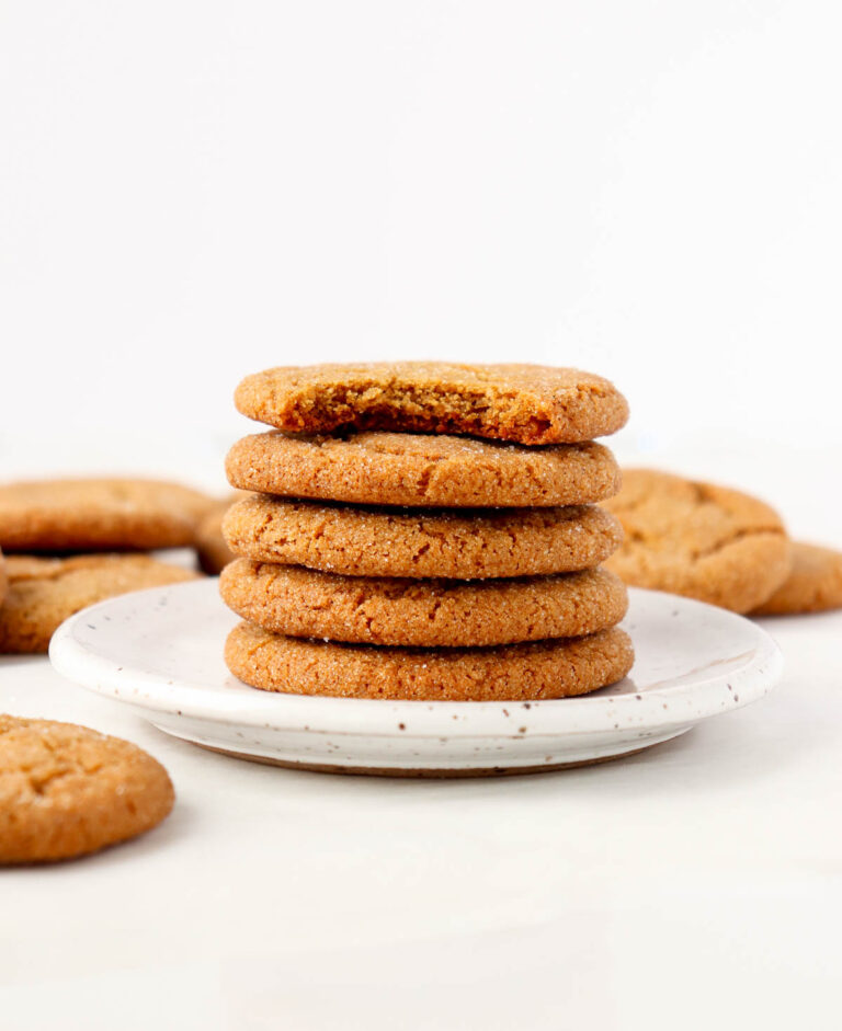 Chewy & Spicy Ginger Molasses Cookies - Knead Some Sweets