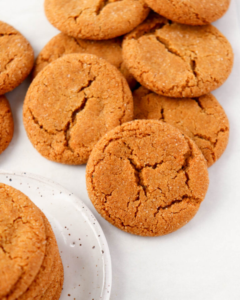 Chewy & Spicy Ginger Molasses Cookies - Knead Some Sweets